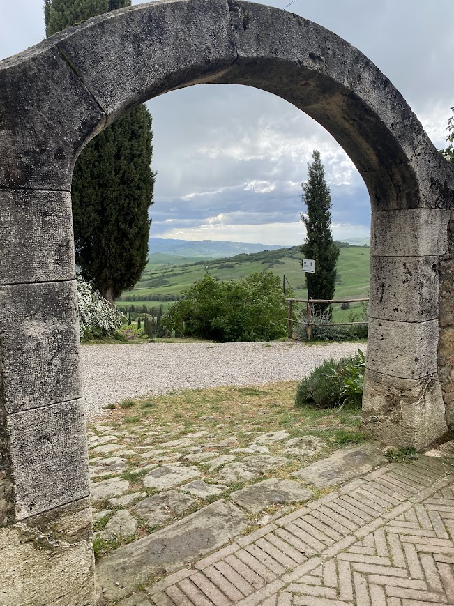 Tuscany - Tuscan View Through An Arch - WLS | Wanderlust Social