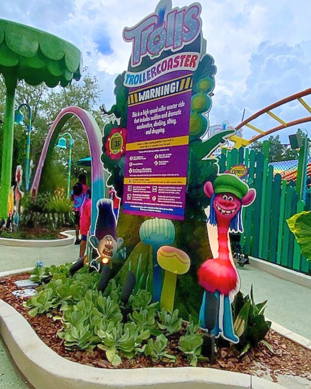 Universal Resorts - Trollercoaster - WLS | Wanderlust Social