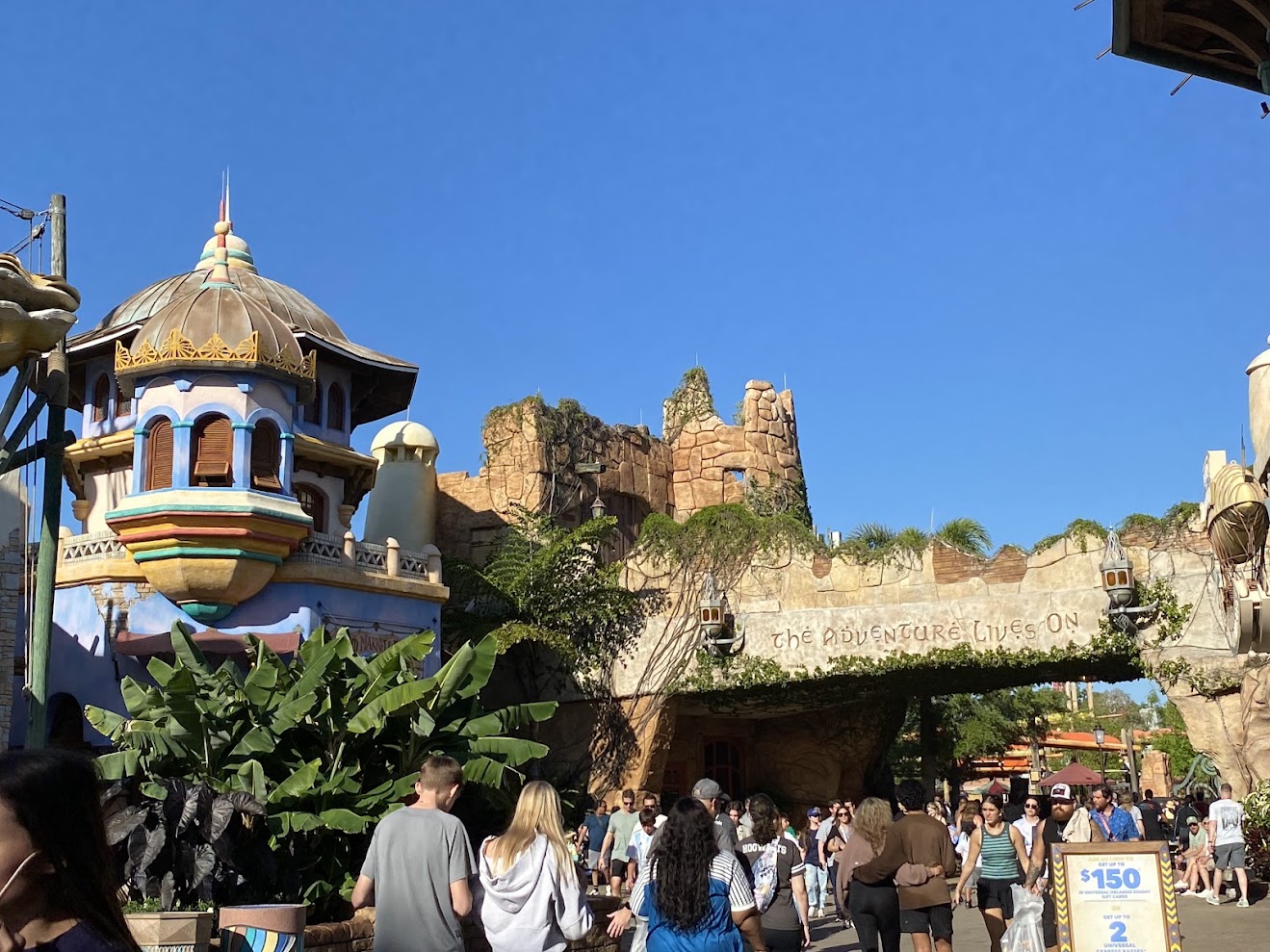 Universal Florida - Islands of Adventure - Port of Entry -Entrance 1 ...